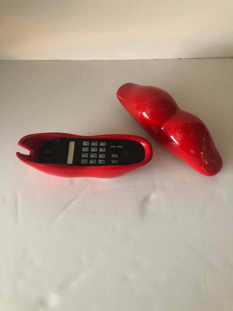 Mod Telemania "Hac Lips" Red Lips Handset Push-Button Telephone For ...