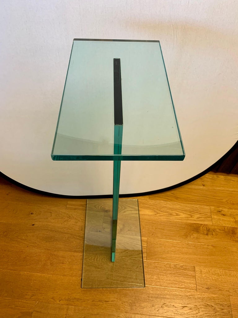 Mid-Century Modern Thick Glass Sculptural Pedestal Stand Column at 1stDibs
