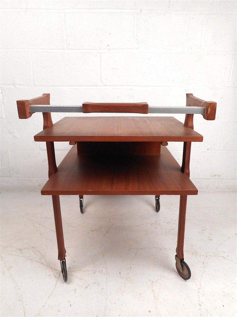 Mid-Century Modern Three-Tiered Bar Cart For Sale at 1stDibs | mid ...