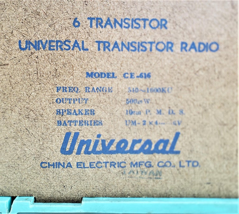 Mid-Century Modern Universal Model CE-616 Turquoise AM Band Portable ...