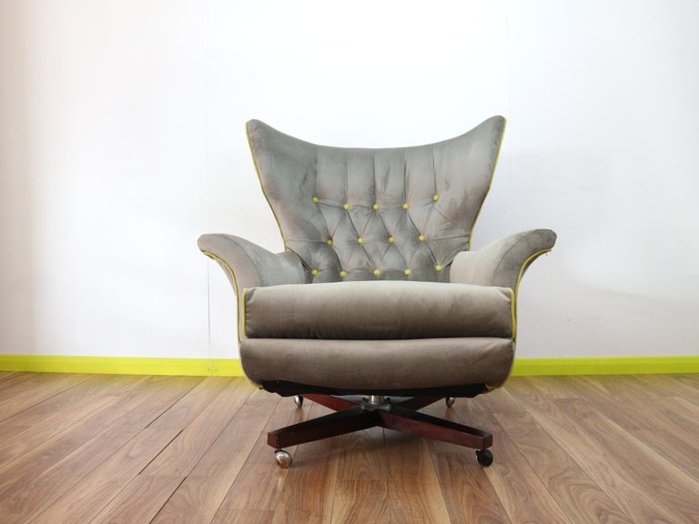 Mid-Century Modern Vintage G-Plan 6250 Lounge Blofeld Swivel Chair at ...