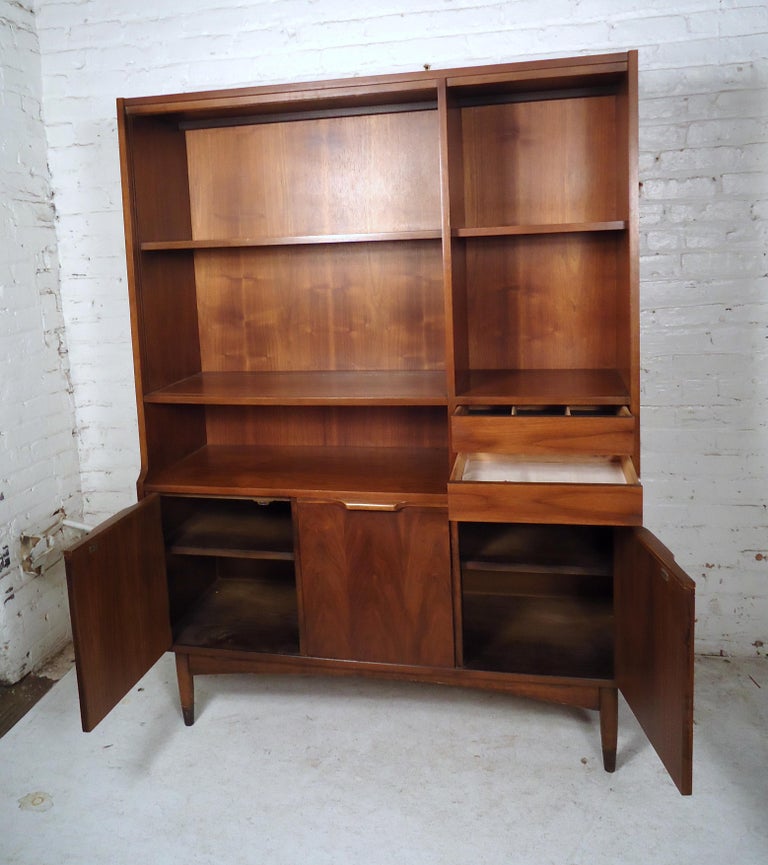 Mid-Century Modern Wall Unit at 1stDibs
