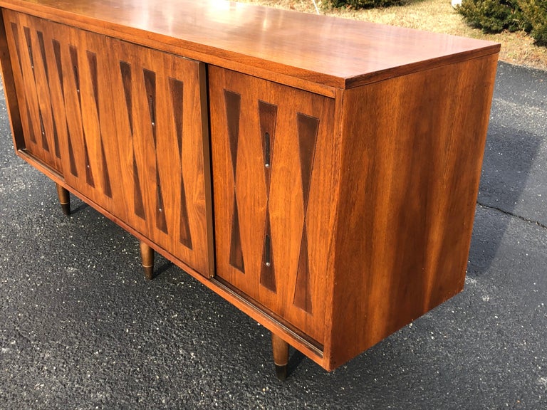 Mid-Century Modern Walnut Credenza at 1stDibs