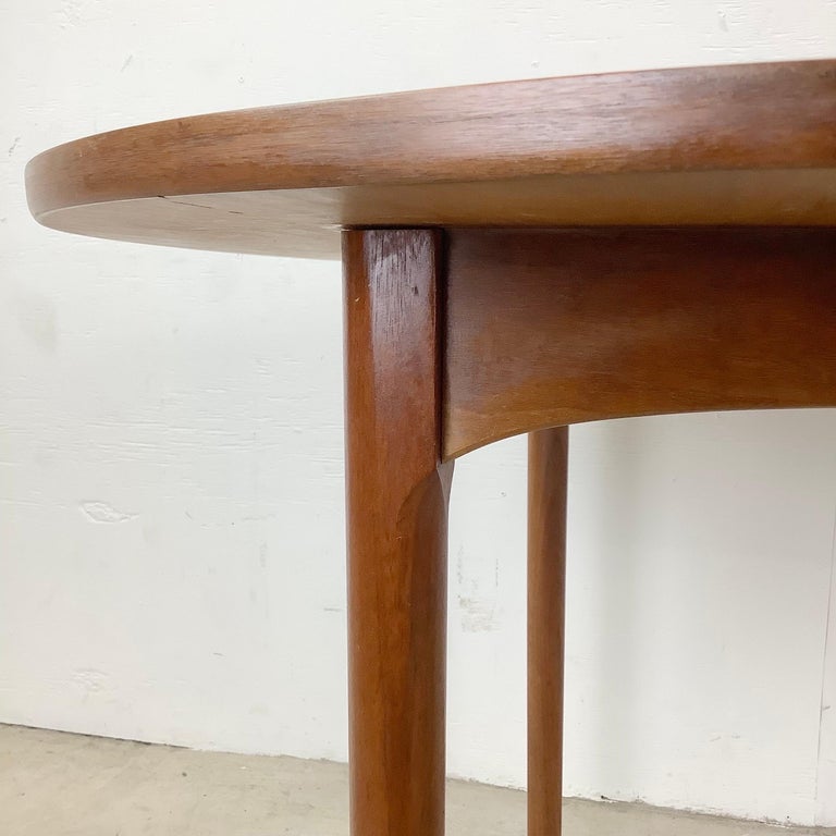 Mid-Century Modern Walnut Dining Table with Leaves at 1stDibs