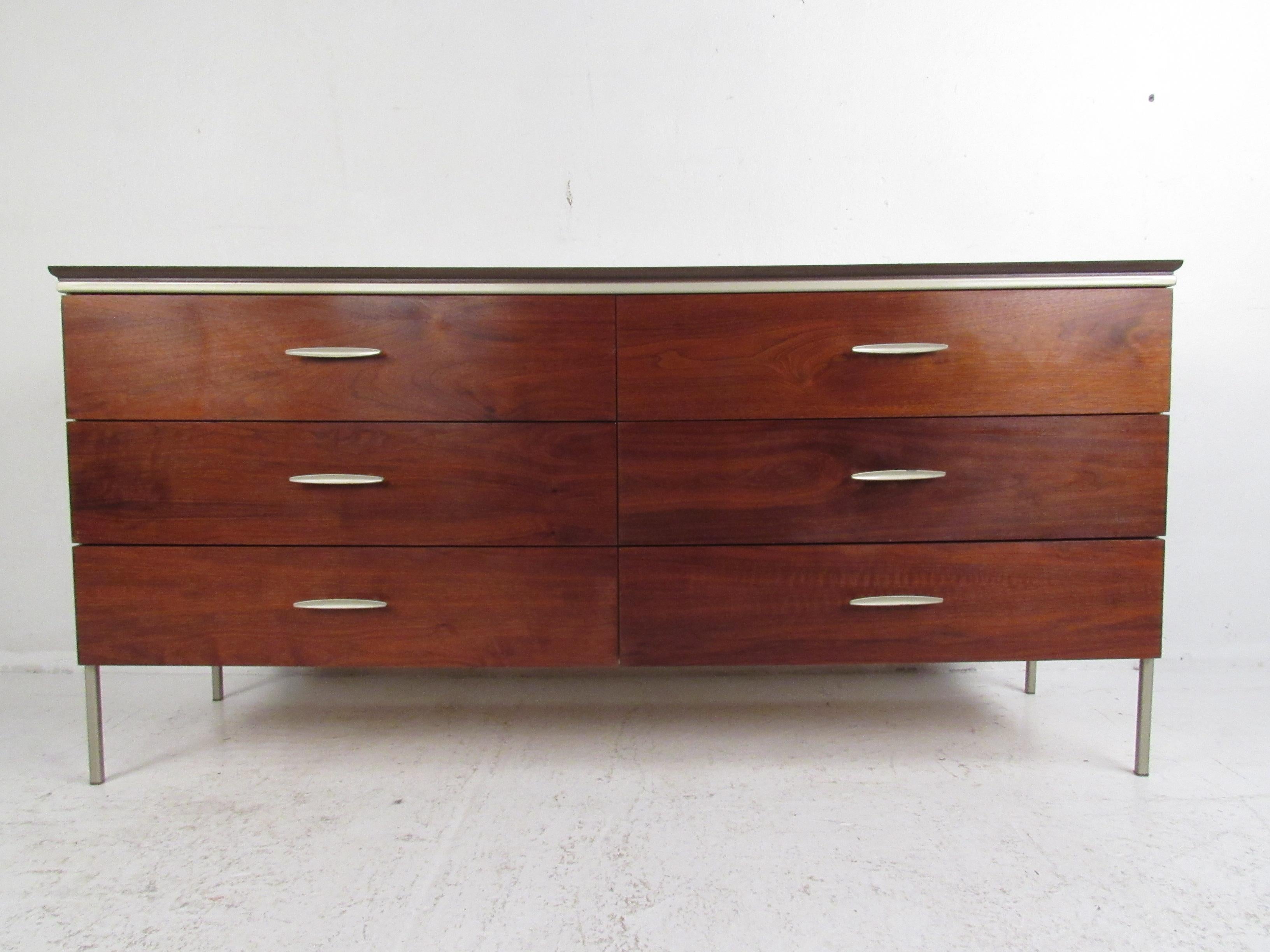 Mid-Century Modern Walnut Dresser at 1stDibs