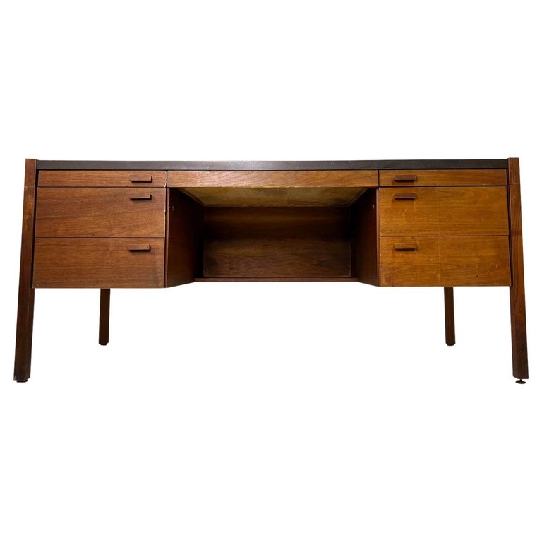 Mid-Century Modern Walnut Executive Desk at 1stDibs