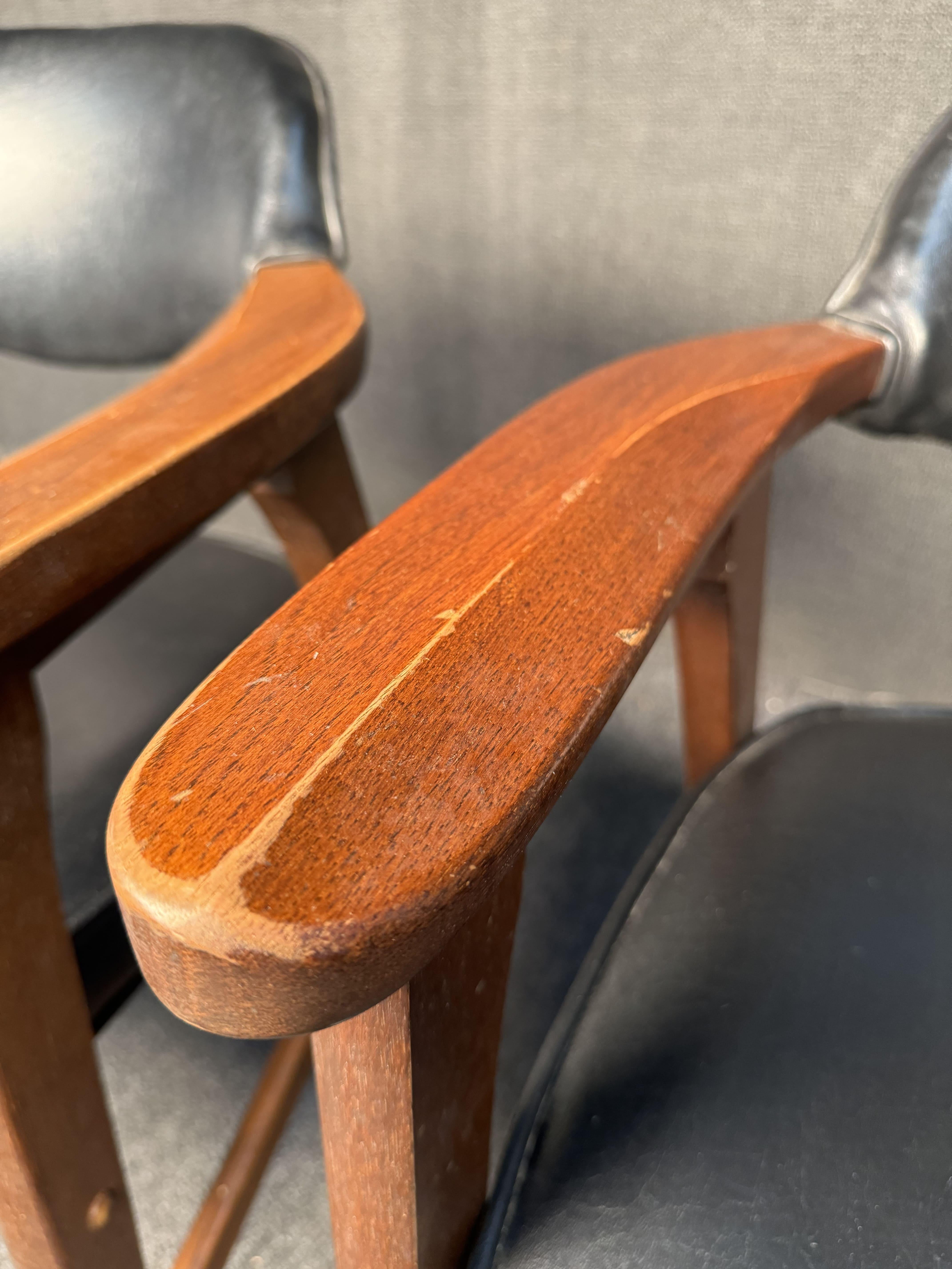 Mid-Century Modern Walnut Gunlocke Style Armchairs For Sale at 1stDibs