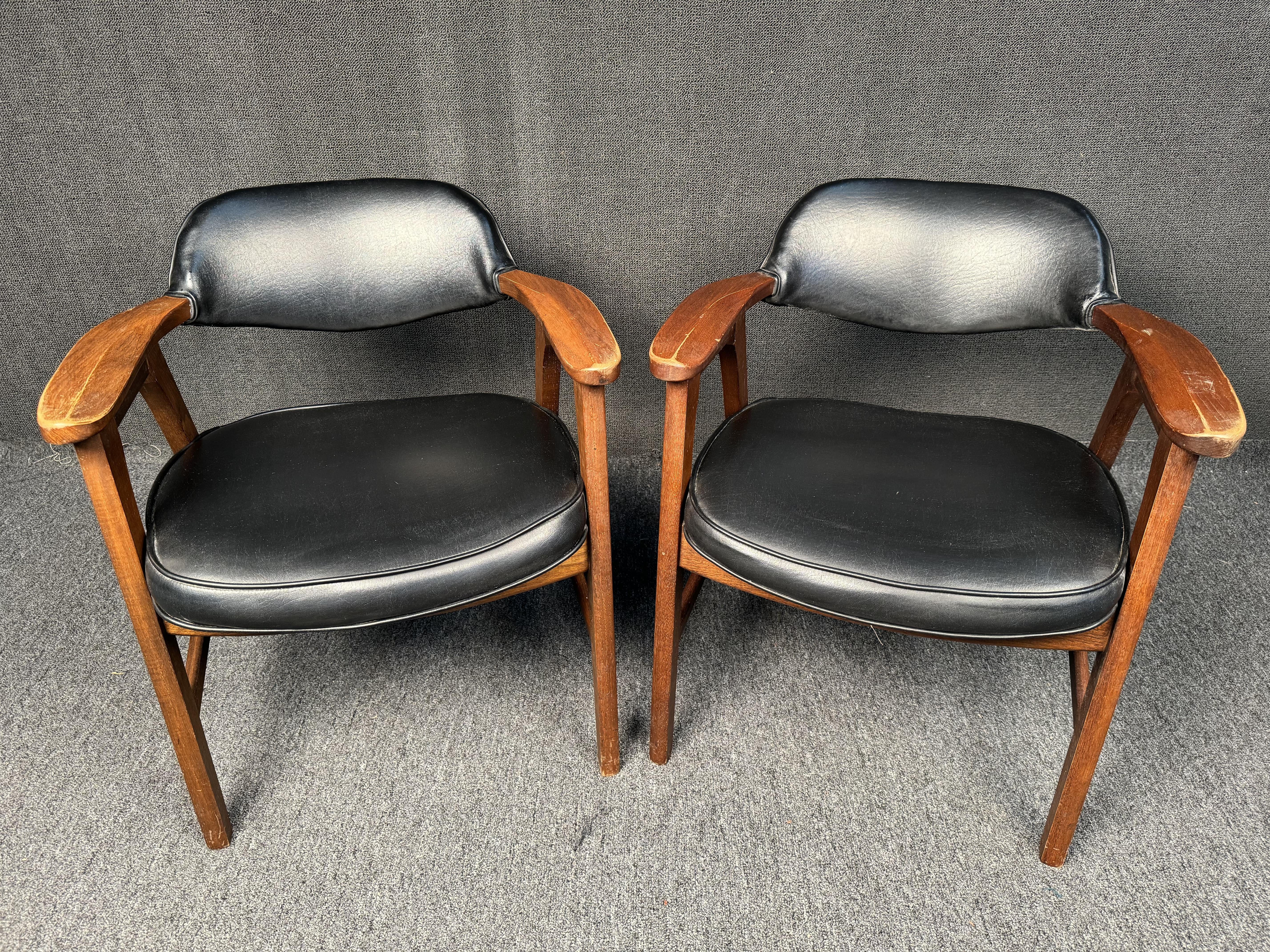 Mid-Century Modern Walnut Gunlocke Style Armchairs For Sale at 1stDibs