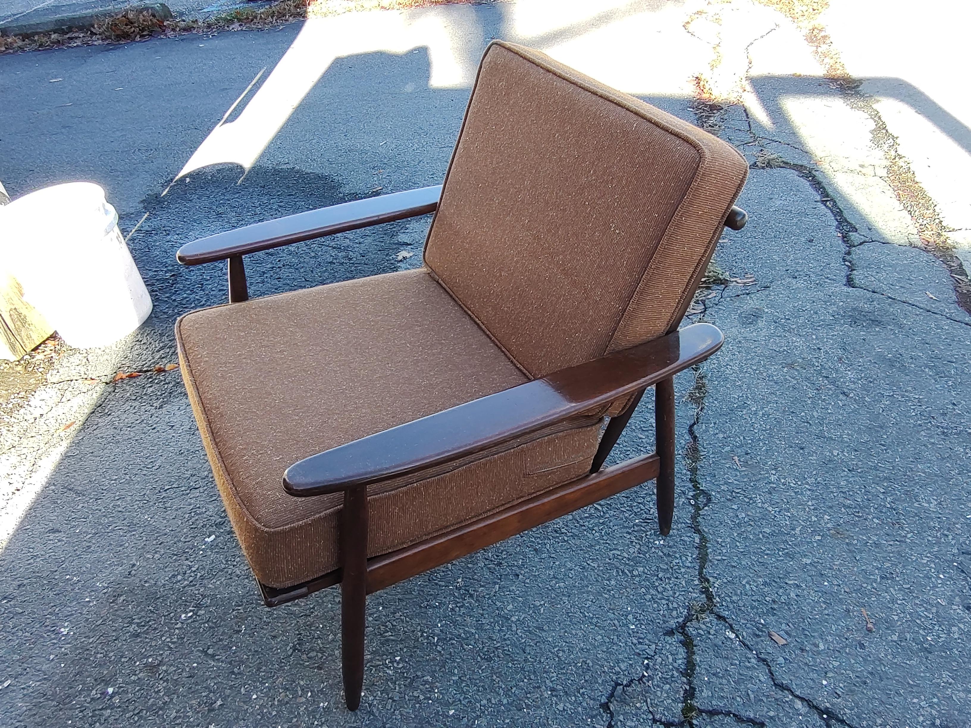 Mid Century Modern Walnut Lounge Chairs C1958 For Sale at 1stDibs