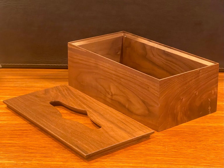 Mid-Century Modern Walnut Tissue Box Cover For Sale at 1stDibs