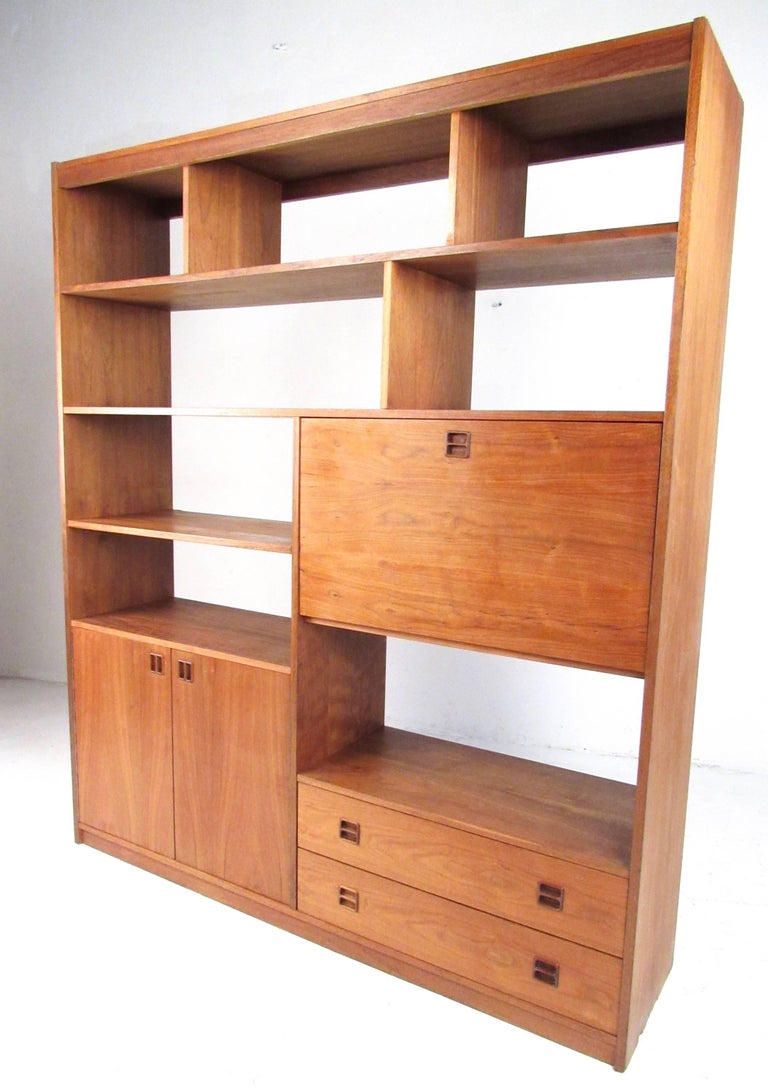 Mid-Century Modern Walnut Wall Unit or Room Divider For Sale at 1stDibs