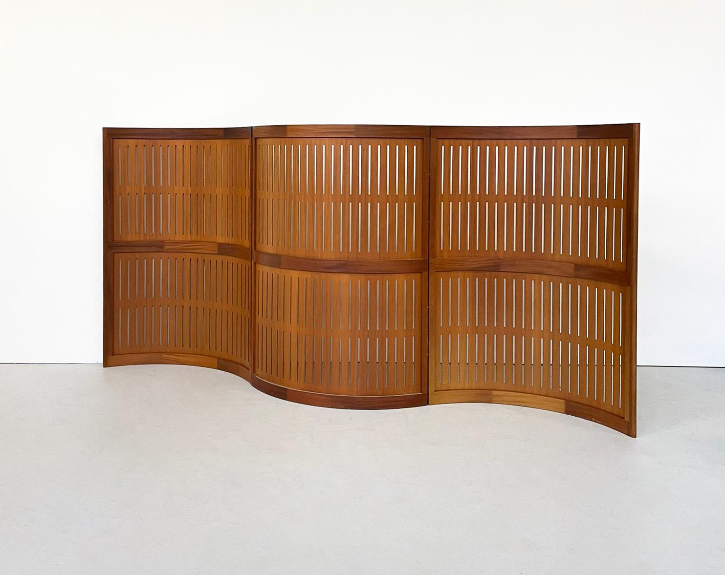 Mid-Century Modern Wooden Folding Screen, Divided in 3 Parts, Italy ...