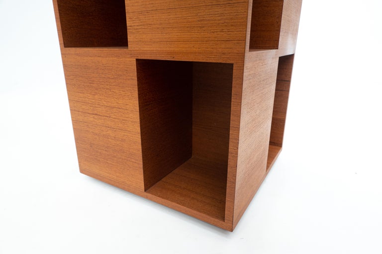 Mid-Century Modern Wooden Swivel Library, Italy, 1960s For Sale at 1stDibs