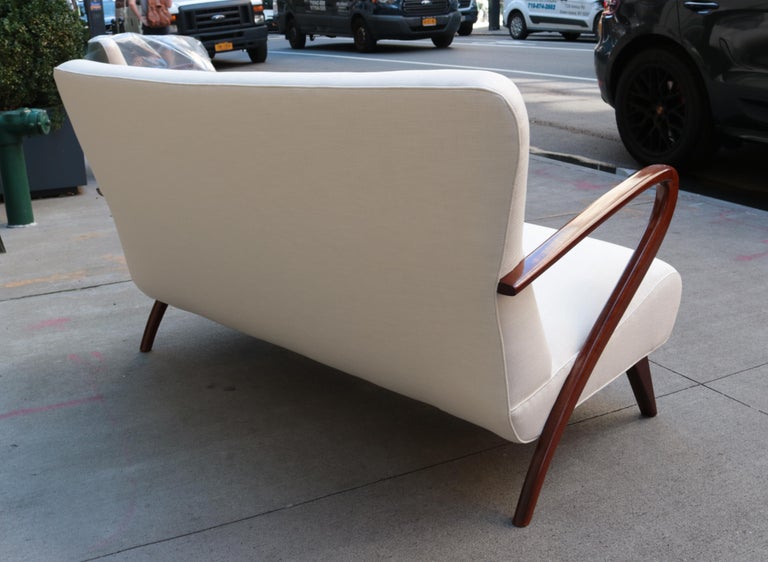 Mid-Century Modernist Setee For Sale at 1stDibs