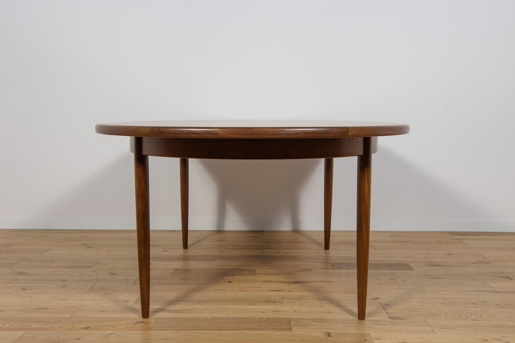 Mid-Century Oval Dining Table in Teak from G-Plan, United Knigdom ...