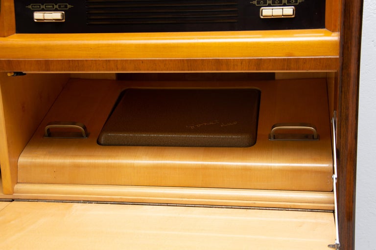 Mid century Record player and radio TESLA, Czechoslovakia, 1950´s For ...