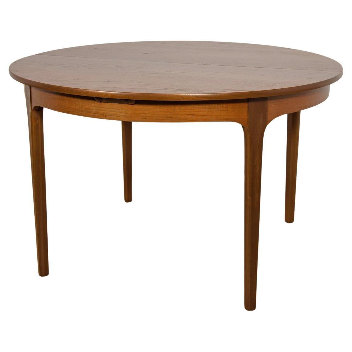 Mid-Century Modern Danish Round Extendable Teak Dining Table from ...