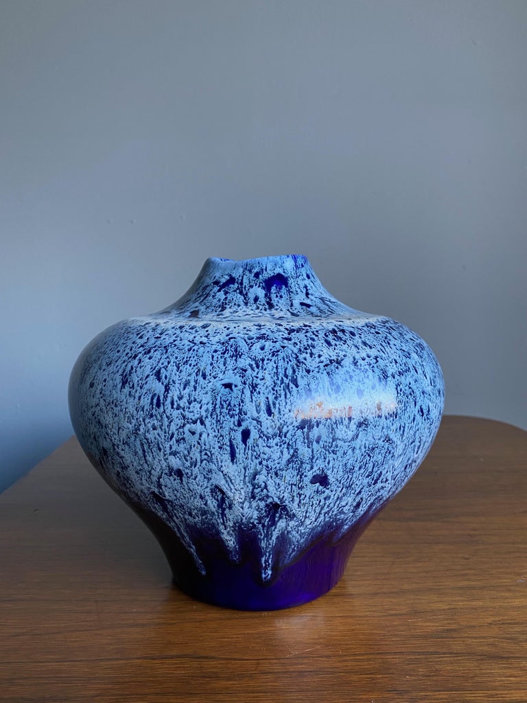 Mid Century Royal Haeger Vase For Sale at 1stDibs