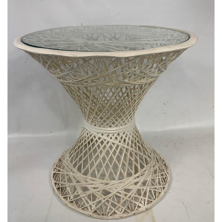 Mid-Century Russell Woodard Spun Fiberglass Stand at 1stDibs