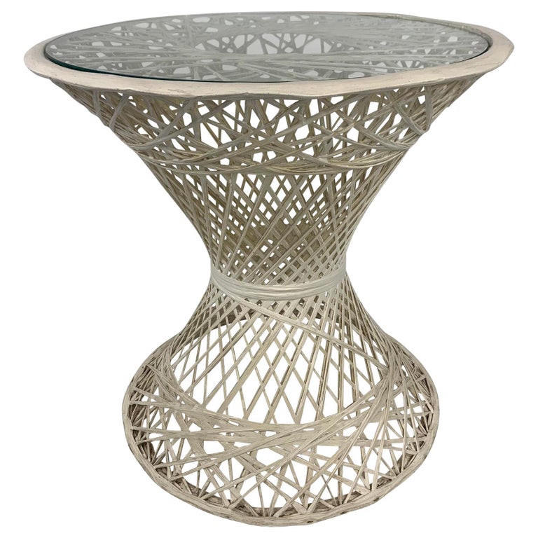 Mid-Century Russell Woodard Spun Fiberglass Stand at 1stDibs