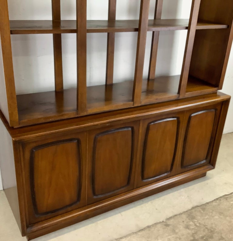 Mid-Century Sideboard with Display Topper by Broyhill Emphasis For Sale ...