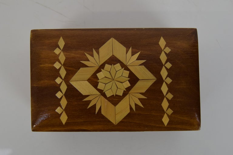 Mid-Century Small Hand Carved Wood Box, 1950's For Sale at 1stDibs
