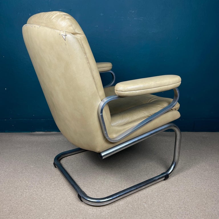 Mid-Century Small Lounge Chair Italy 1970s For Sale at 1stDibs