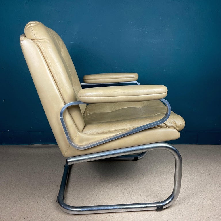 Mid-Century Small Lounge Chair Italy 1970s For Sale at 1stDibs