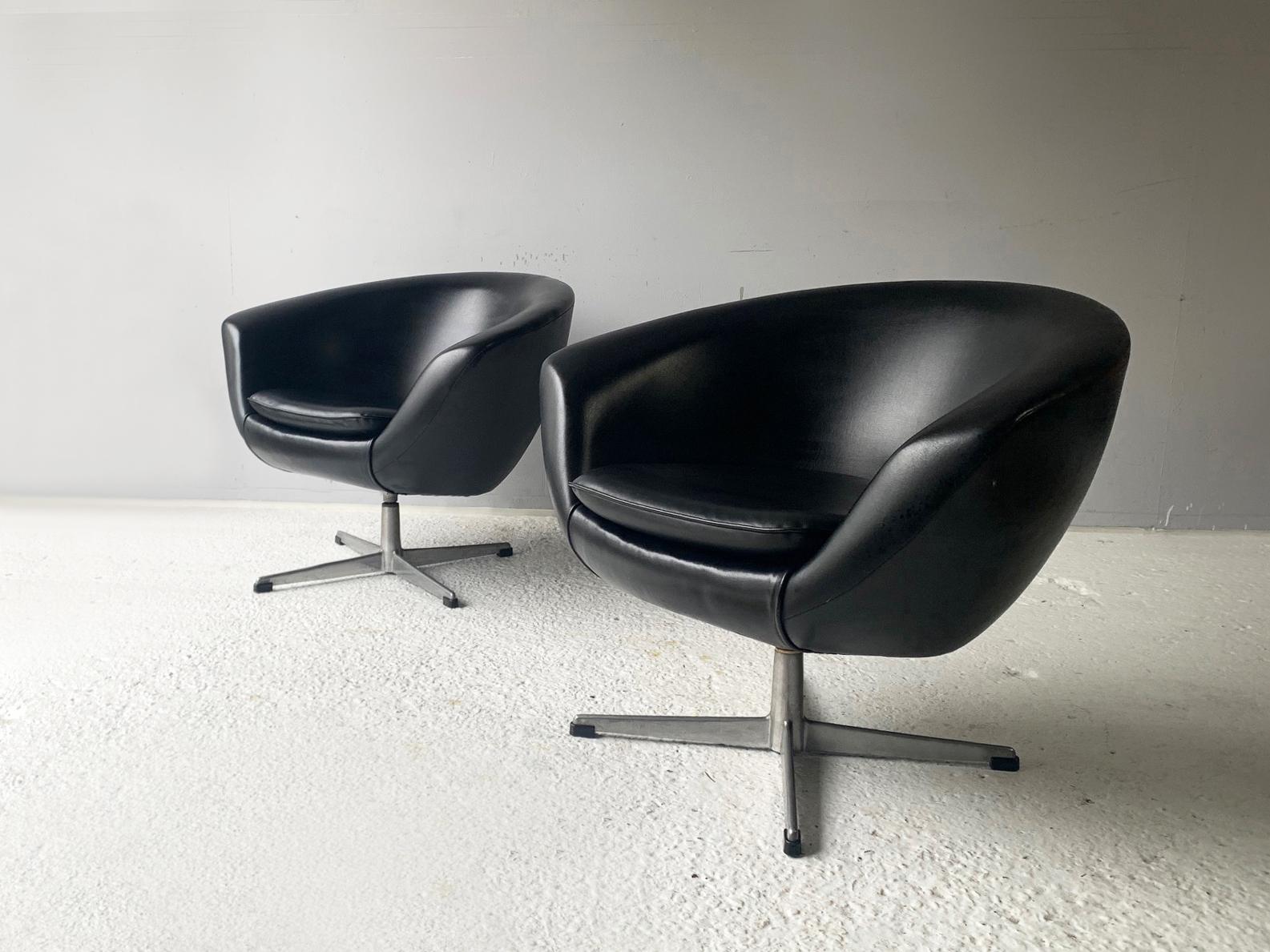 Midcentury Swedish 1960s Swivel ‘Pod’ Chair by Overman 'Price for 1 ...