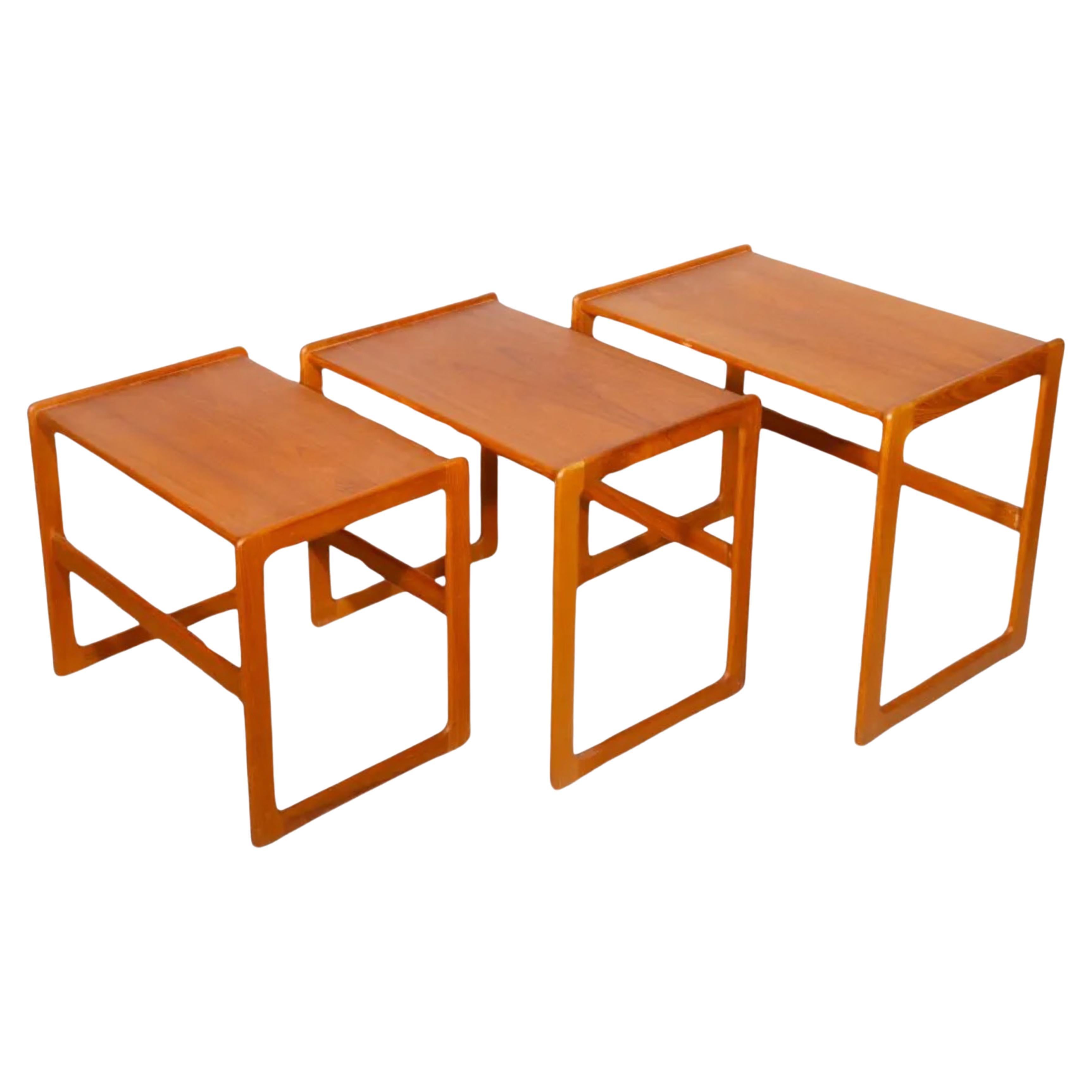 Mid-Century Teak Nesting Tables For Sale at 1stDibs