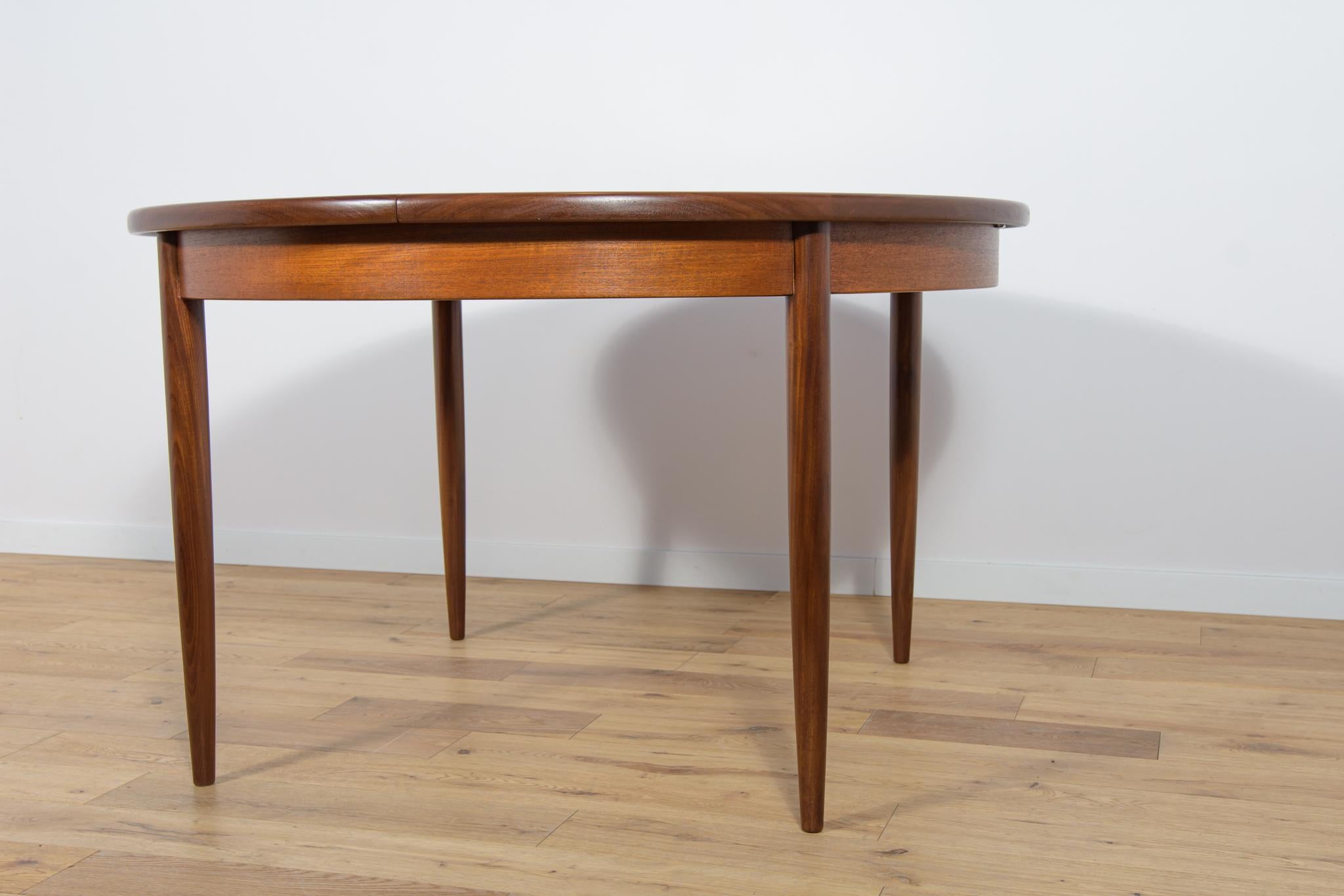 Mid-Century Teak Round Fresco Dining Table from G-Plan, 1960s For Sale ...