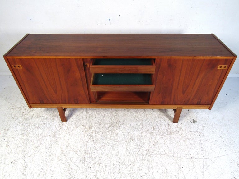 Midcentury Teak Server at 1stDibs