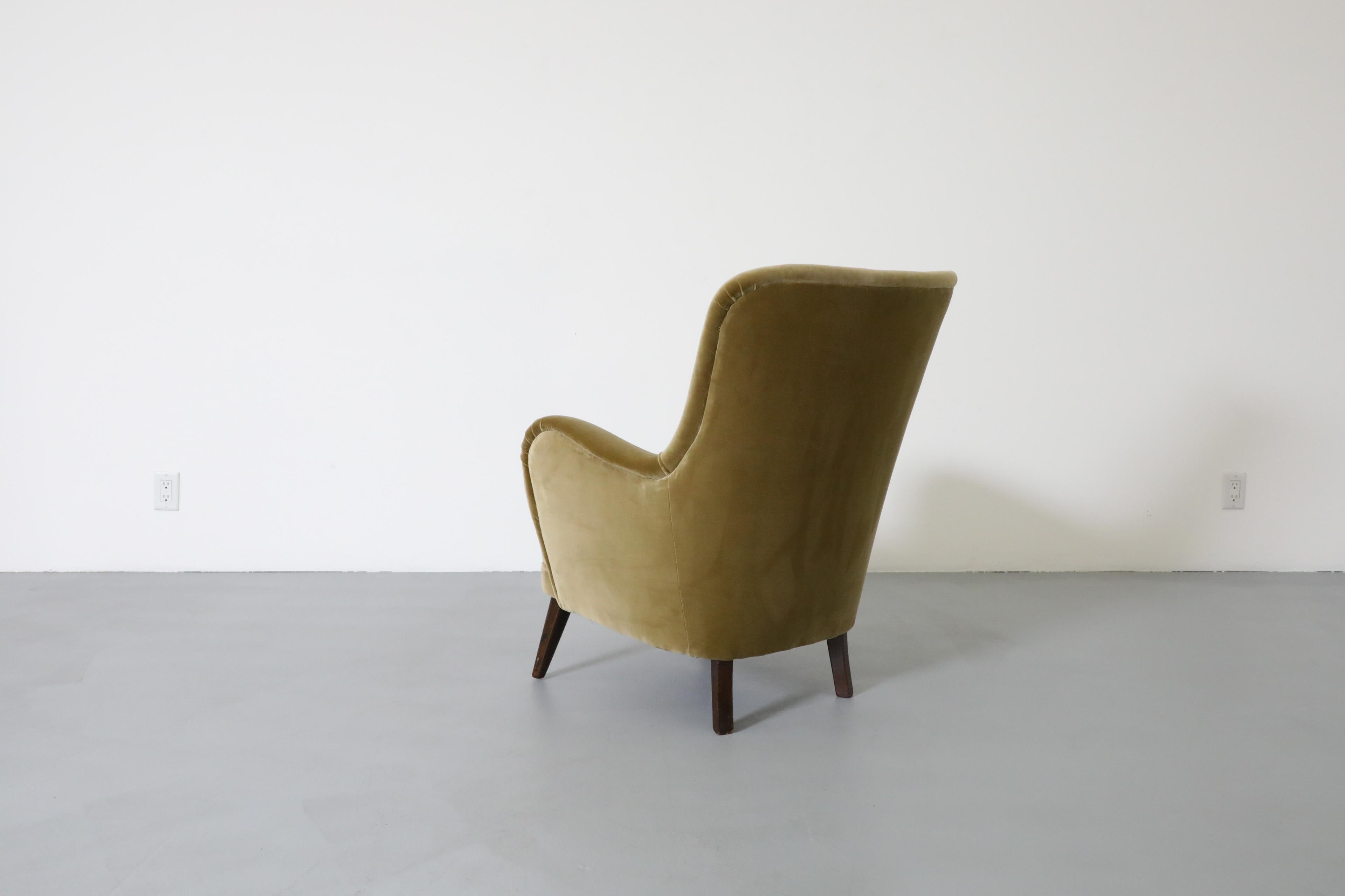 Mid-Century Theo Ruth Velvet Leaf Green Lounge Chair For Sale at 1stDibs