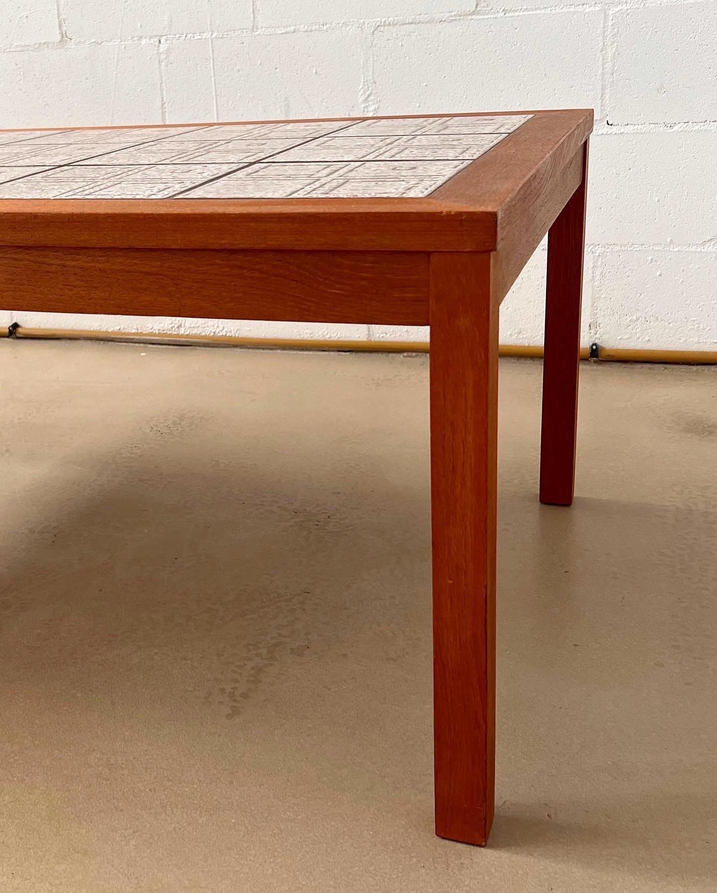 Mid-Century Tiled Coffee Table For Sale at 1stDibs