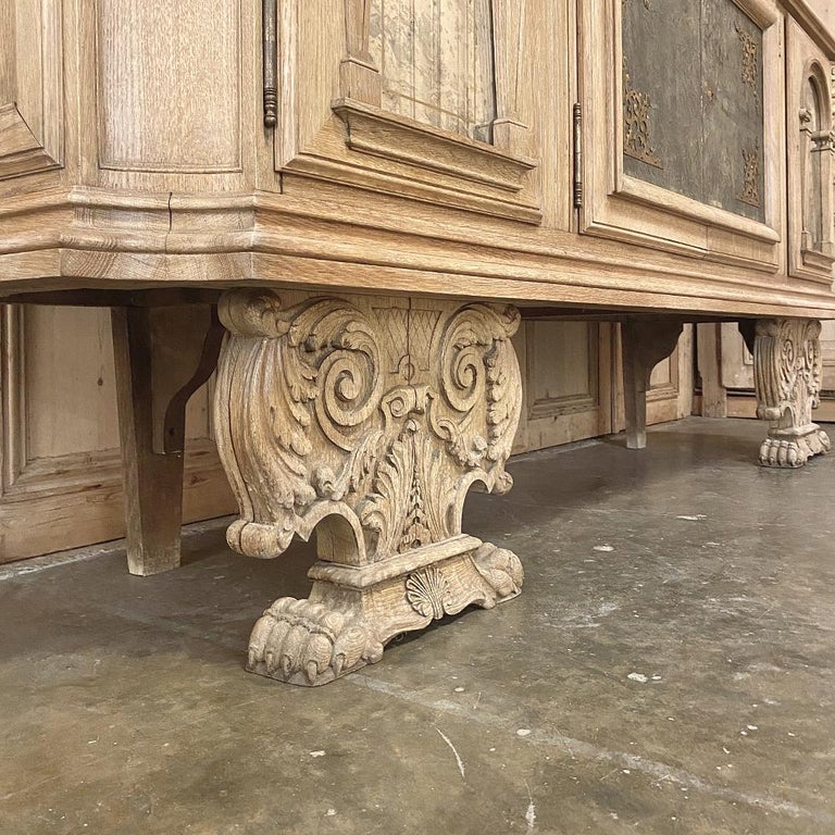 Mid-Century Transitional Raised Buffet For Sale at 1stDibs