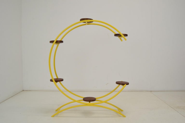 Mid-Century Tubular Stand Flowers, 1960's For Sale at 1stDibs