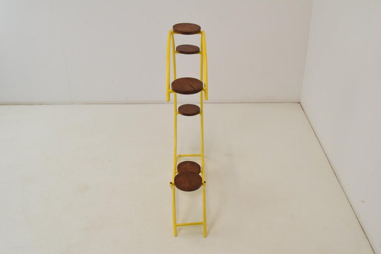 Mid-Century Tubular Stand Flowers, 1960's For Sale at 1stDibs