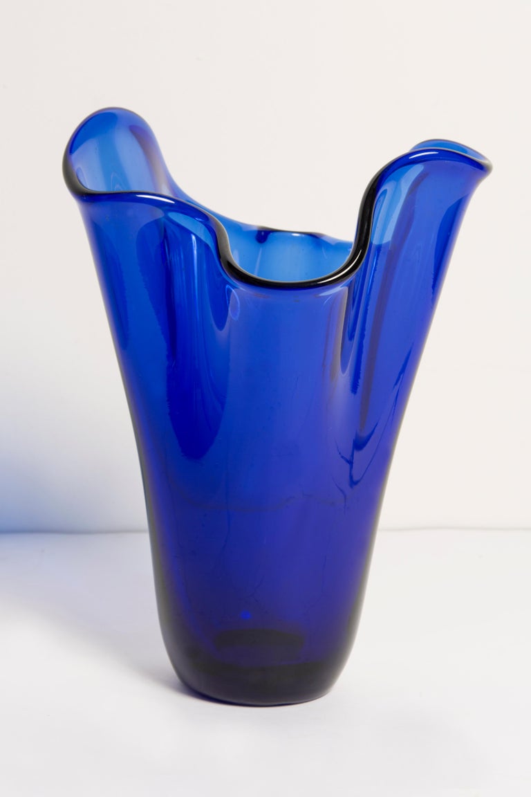 Mid Century Vintage Dark Blue Vase, Italy, 1960s For Sale at 1stDibs