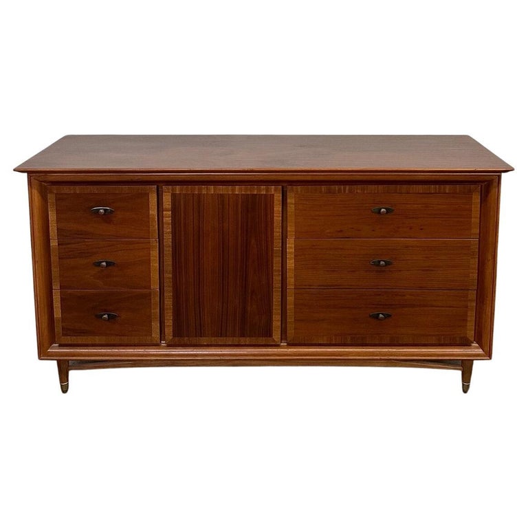 Mid Century Walnut Dresser by Kroehler For Sale at 1stDibs