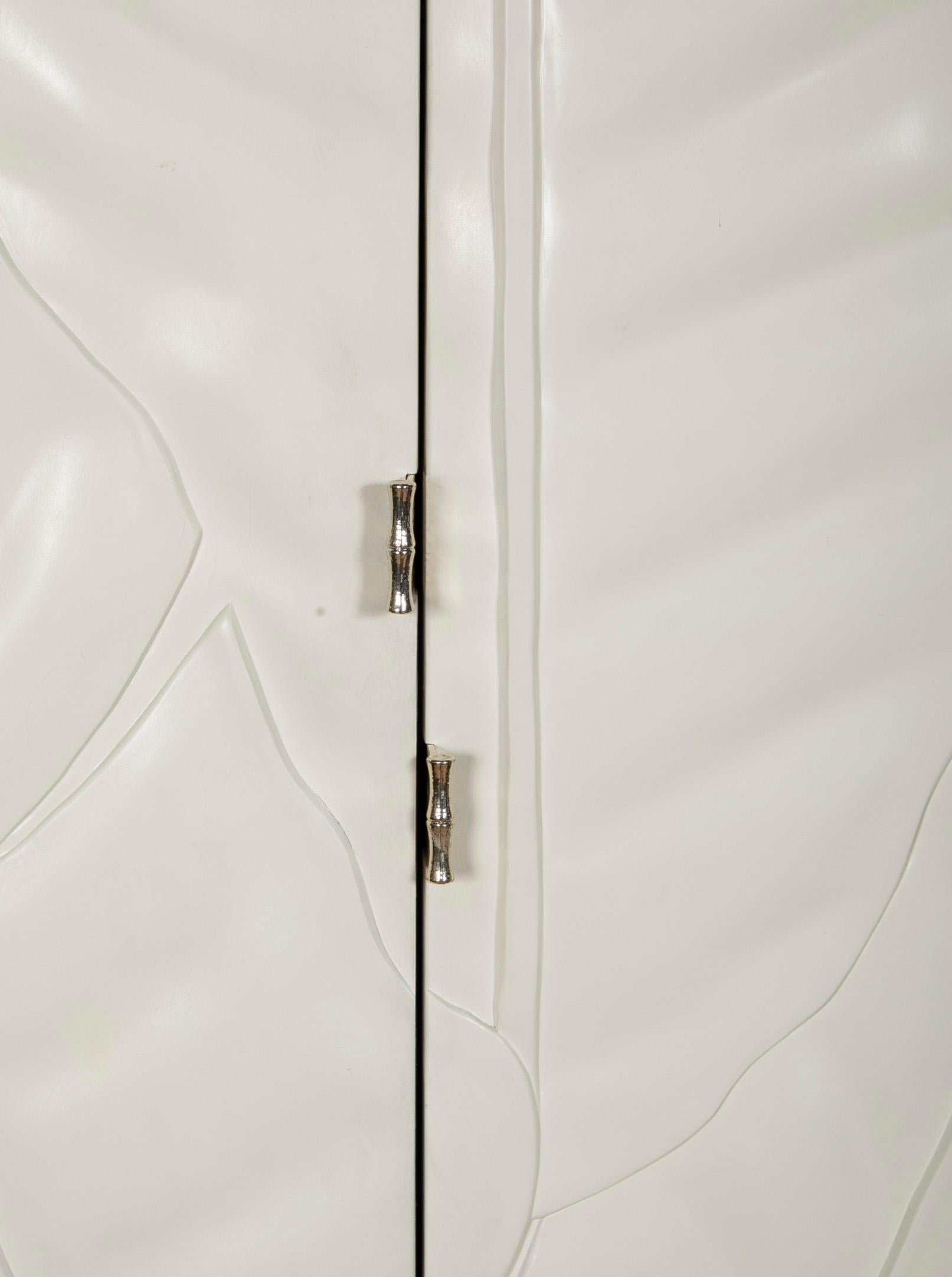 Midcentury White Lacquered Bar Cabinet at 1stDibs | white lacquer bar ...