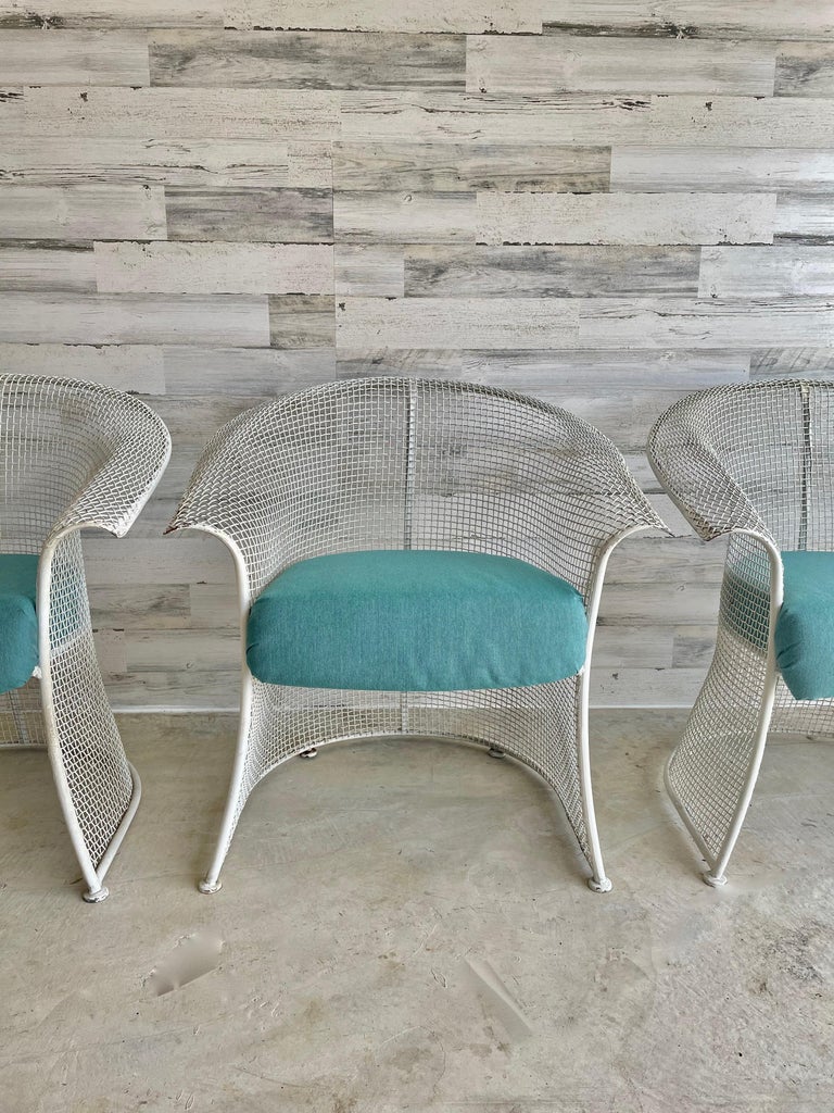 Mid Century Wire Formed Patio Set For Sale at 1stDibs