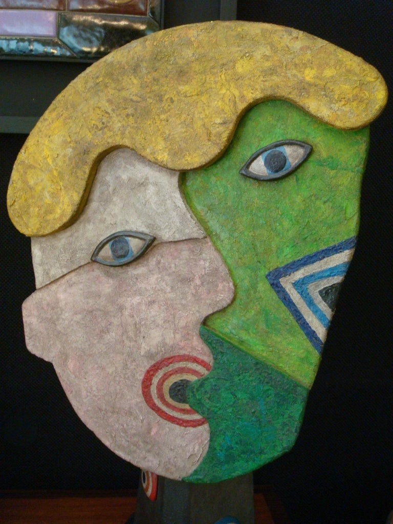 Mid-Century Wooden Face Sculpture of Two People Talking For Sale at 1stDibs