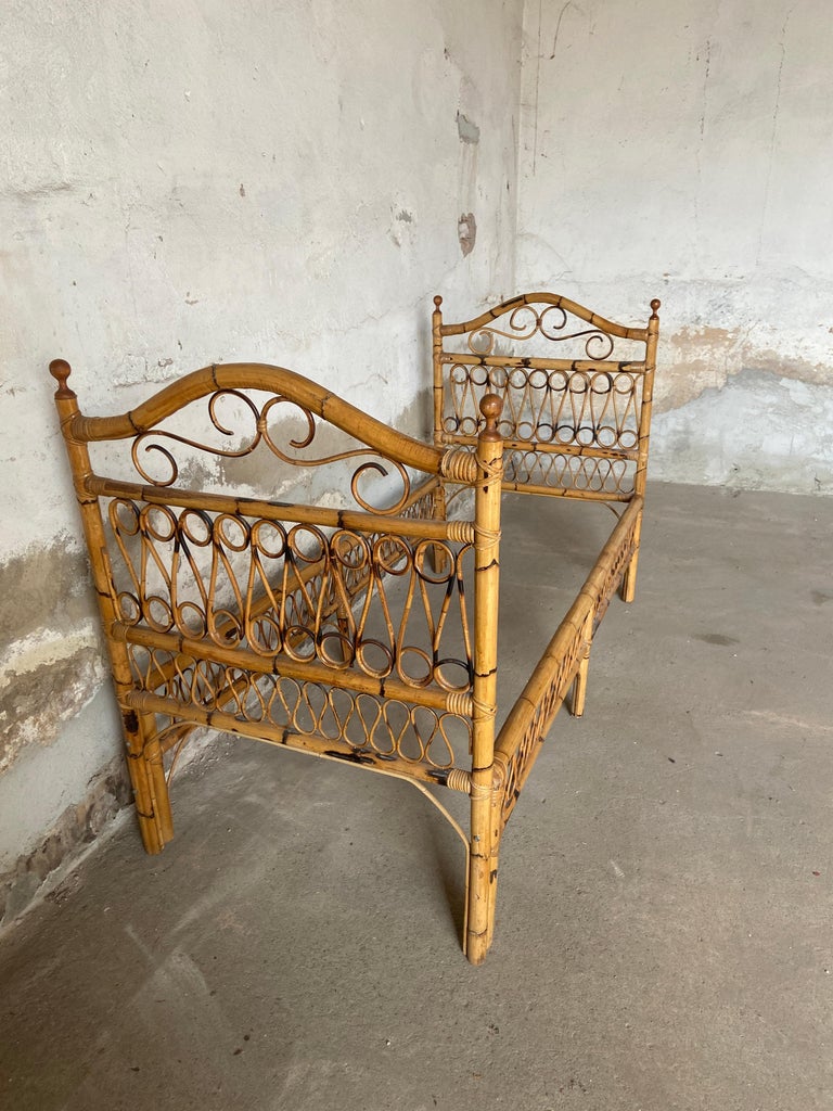 Mid-Century Modern Italian Bamboo and Rattan Single Bed, 1970s For Sale ...