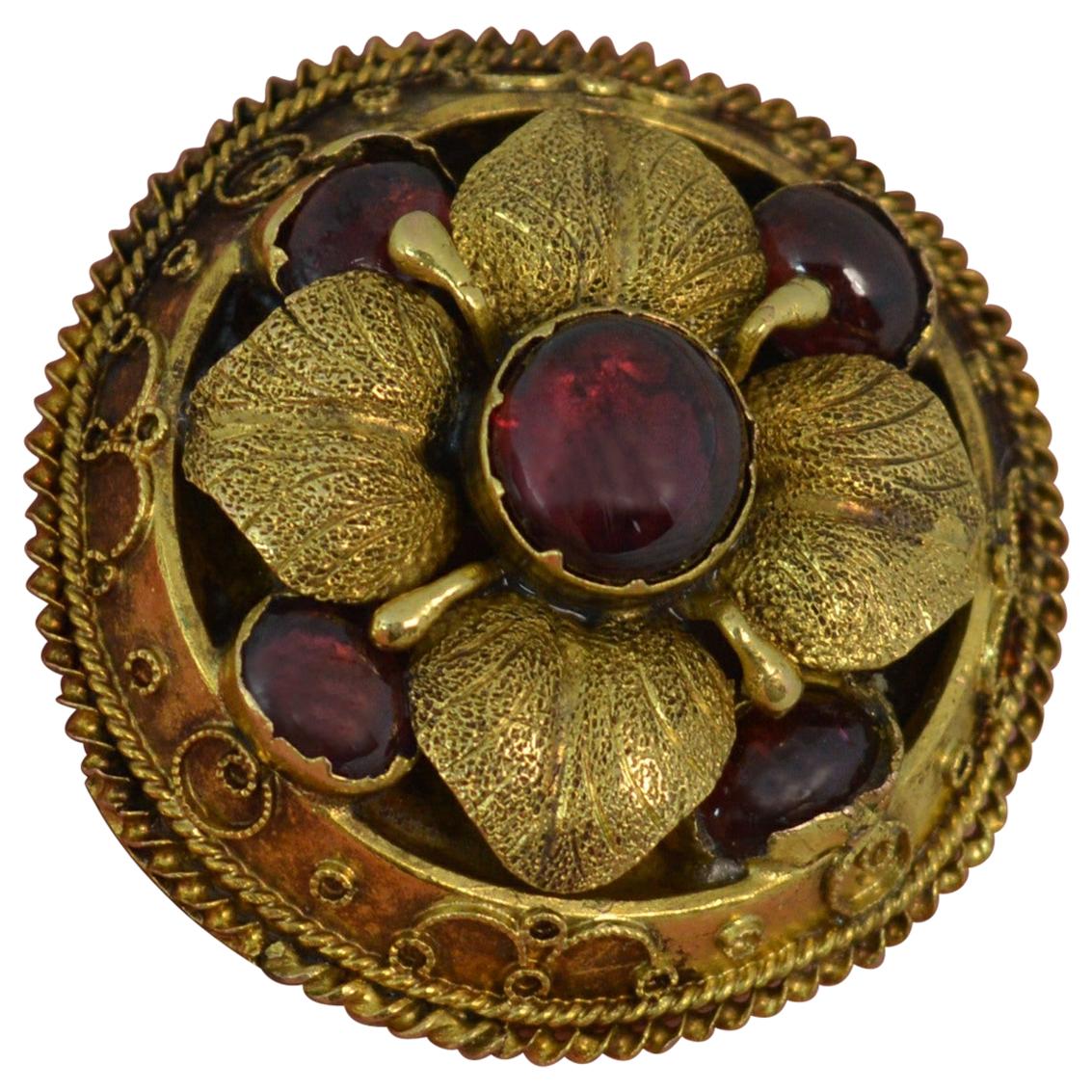 Mid Victorian 15 Karat Gold and Garnet Cabochon Brooch For Sale at 1stdibs