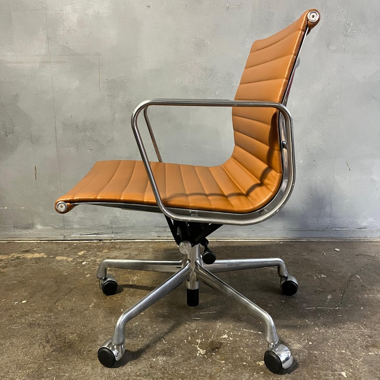 Midcentury Aluminum Group Chair in Ochre Brown Leather Near New Old ...