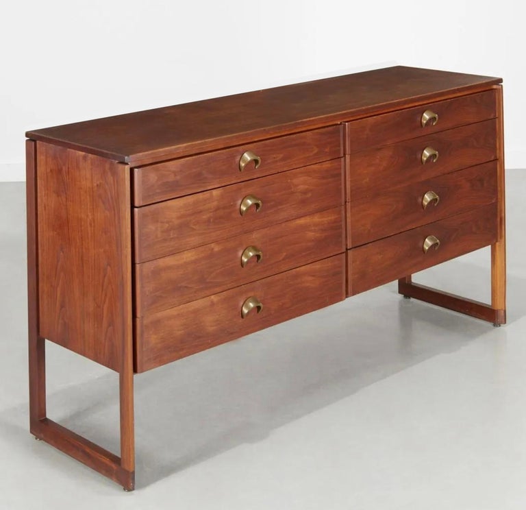 Midcentury American Studio Craft Walnut 8-Drawer Dresser by Jens Risom ...
