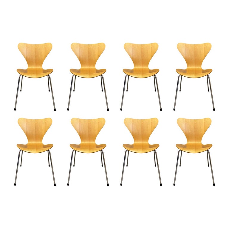 Midcentury Arne Jacobsen Series 7 Chairs For Sale at 1stDibs