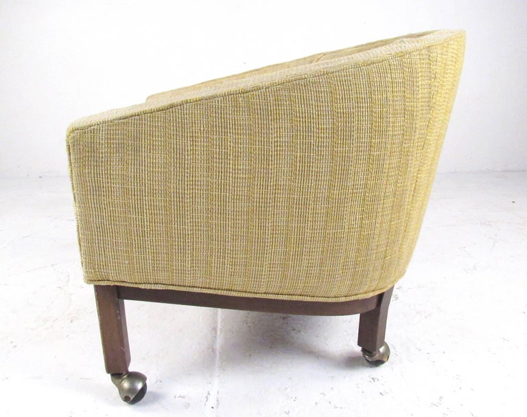 Midcentury Barrel Back Club Chair For Sale at 1stDibs