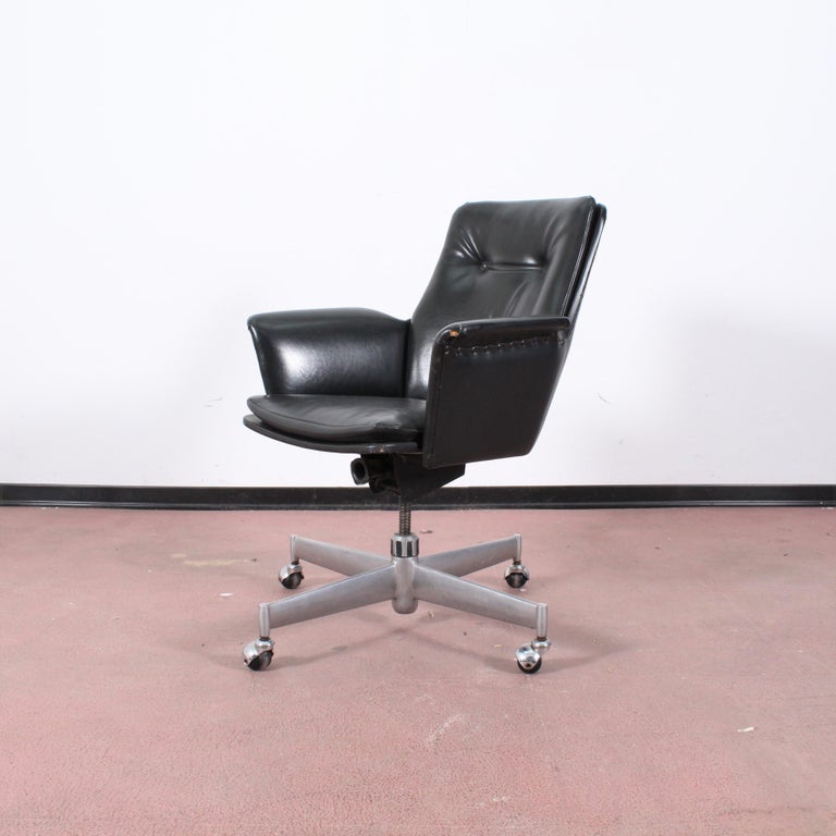 Mid-Century Black Leather Italian Desk Chair, 1960s For Sale at 1stDibs
