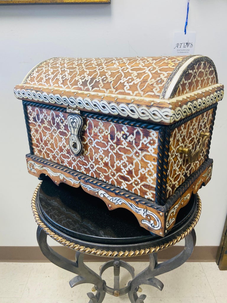 Midcentury Bone Inlaid Chest Box or Jewelry Casket For Sale at 1stDibs